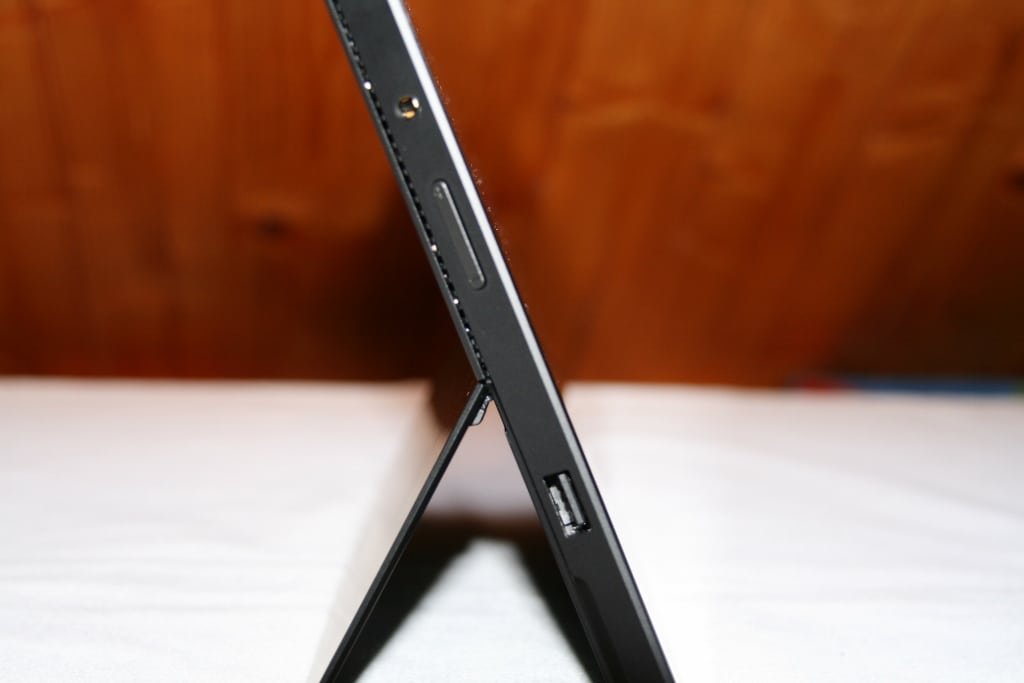 Test Microsoft Surface Pro 2 port USB | iLoveTablette.com